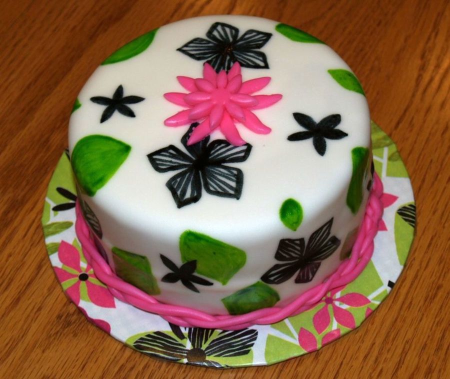 P4263410.jpg - CakeCentral.com