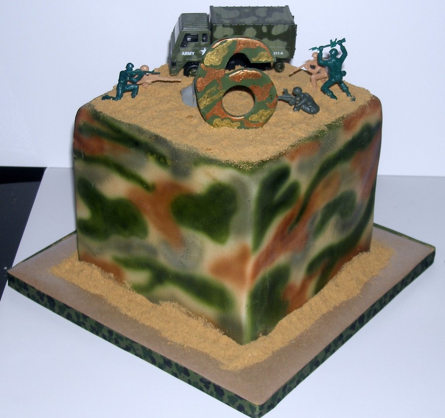 Camouflage Cake - CakeCentral.com