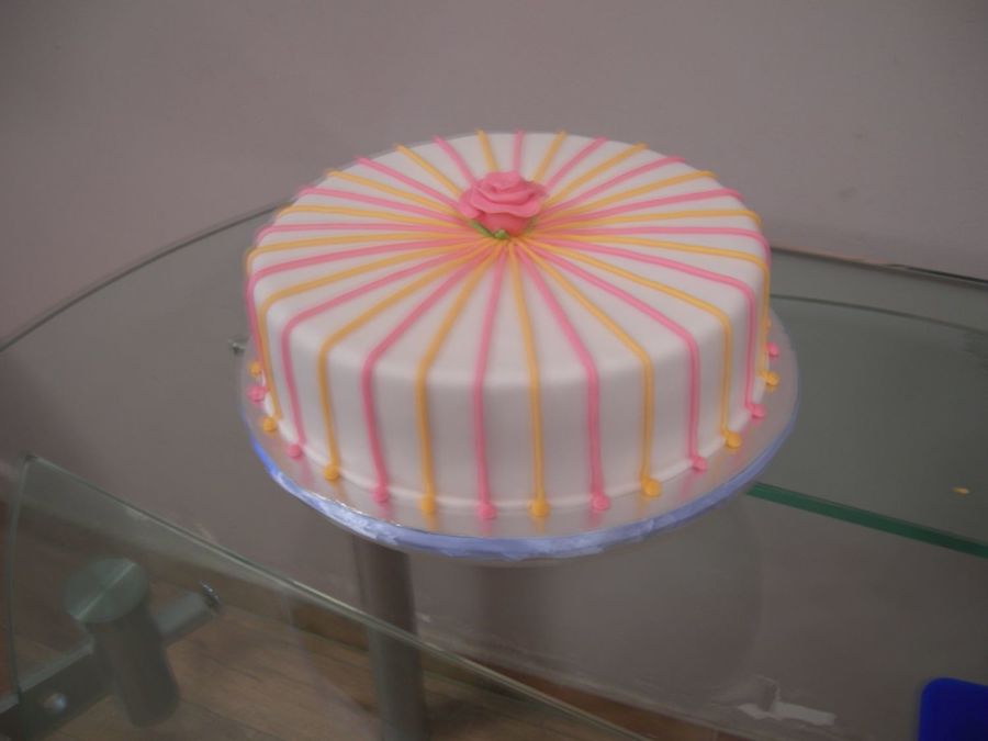 Peggy Porschen's Cake Design - CakeCentral.com