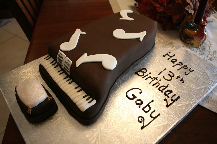 Piano Cake - CakeCentral.com