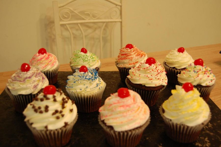 Jumbo Assorted Cupcakes - CakeCentral.com