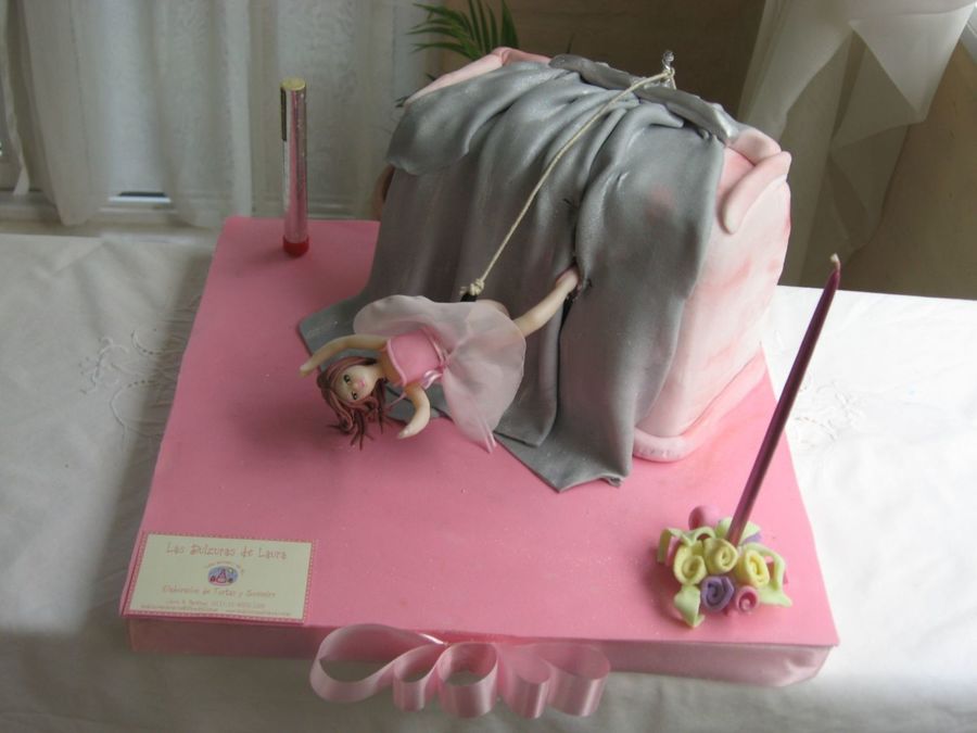 Fuerza Bruta - Aerial Dance - CakeCentral.com