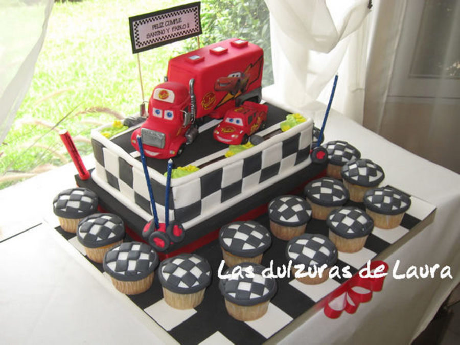 Mack And Lightning Mc Queen Cake And Cupcakes - CakeCentral.com