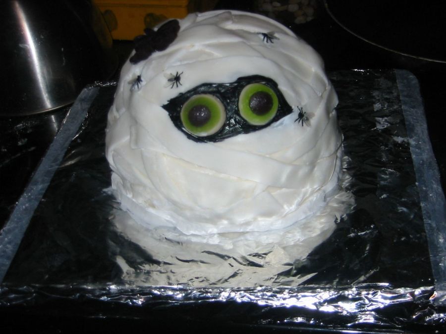 The Mummy - CakeCentral.com