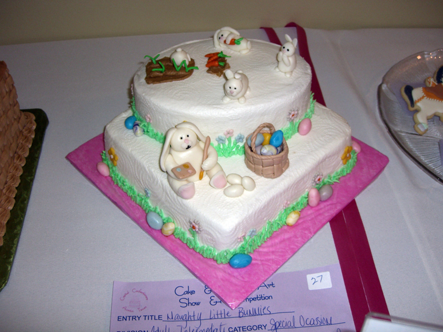 2006Austincakeshow006.jpg - CakeCentral.com