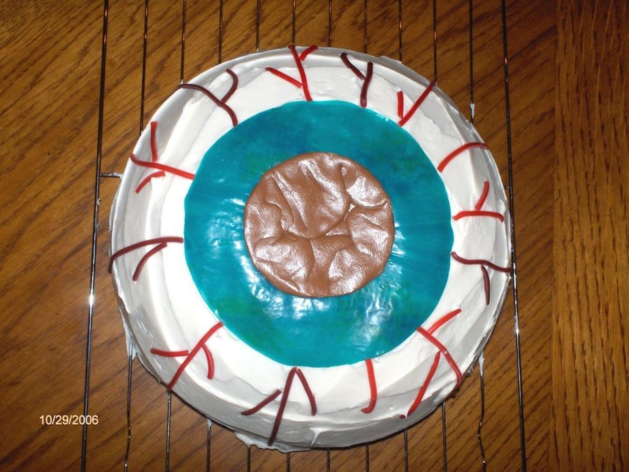 Eyeball Cake - CakeCentral.com