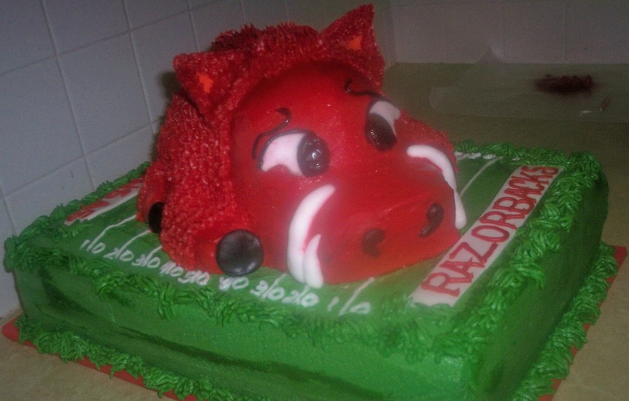 Razorback Cake - CakeCentral.com