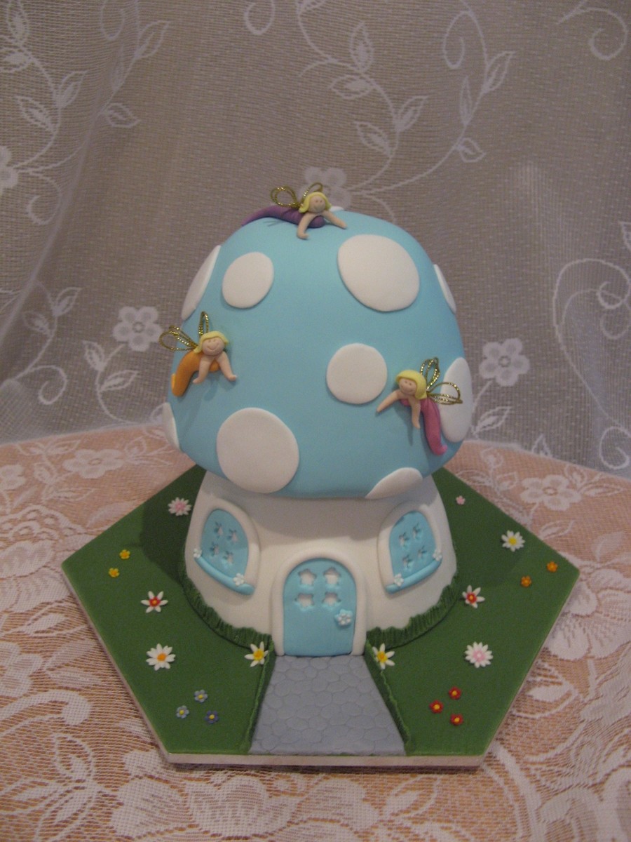 Mushroom Cake - CakeCentral.com