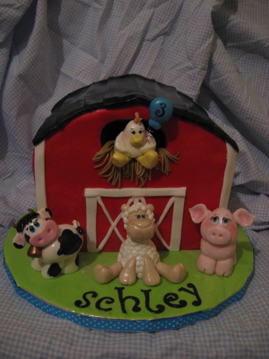 Little Red Barn Cake - CakeCentral.com