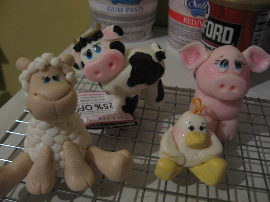 Little Red Barn Cake - CakeCentral.com