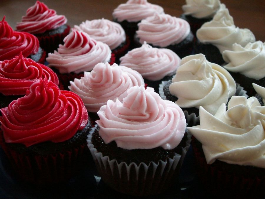 Mini Cuppies - CakeCentral.com