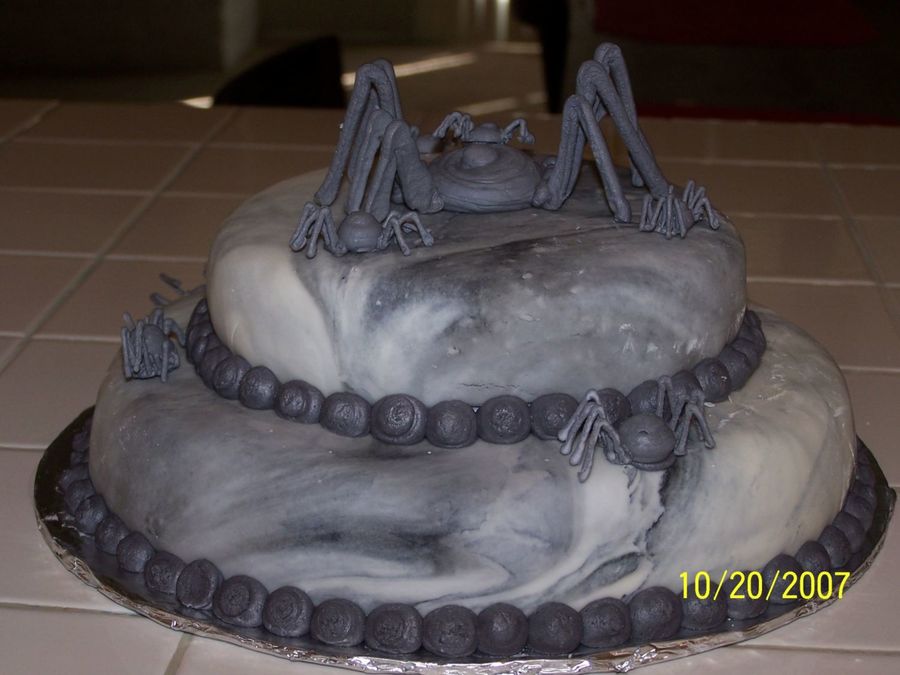 Spider Cake - CakeCentral.com
