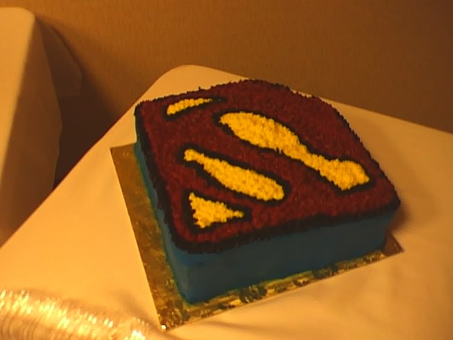 Superman Logo - CakeCentral.com