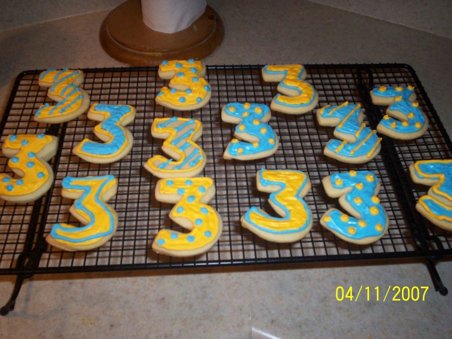 Number 3 Cookies - CakeCentral.com