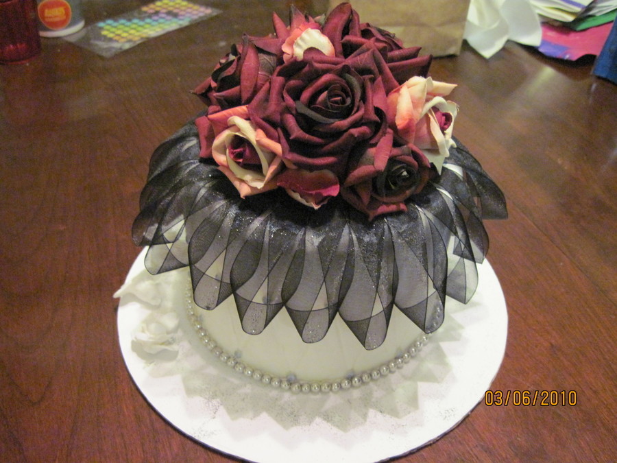 Tower Topper - CakeCentral.com