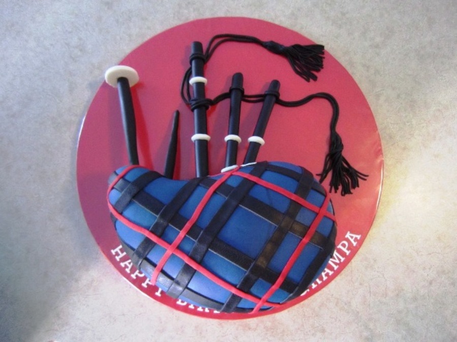 Bagpipe Cake - Glasgow Rangers Tartan - CakeCentral.com