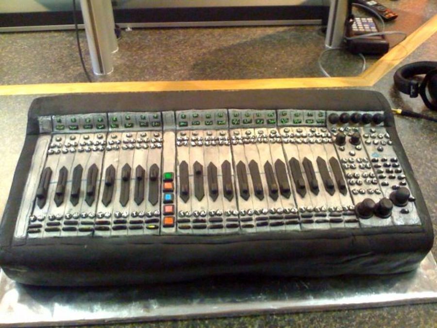 Audio Mixing Console - CakeCentral.com