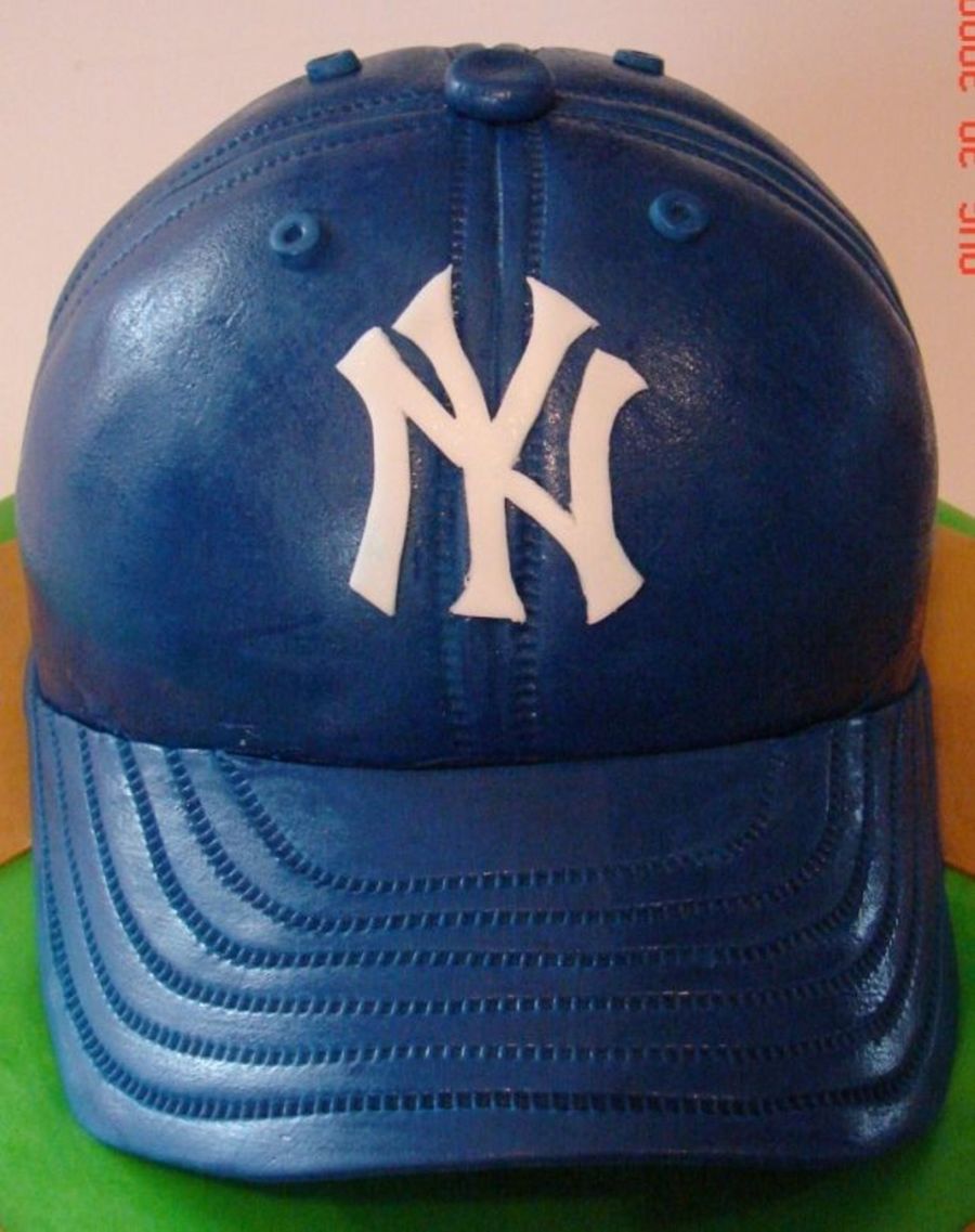 Yankees Baseball Cake - CakeCentral.com
