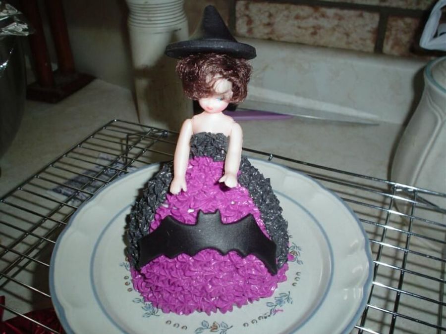 Mini Witch - CakeCentral.com