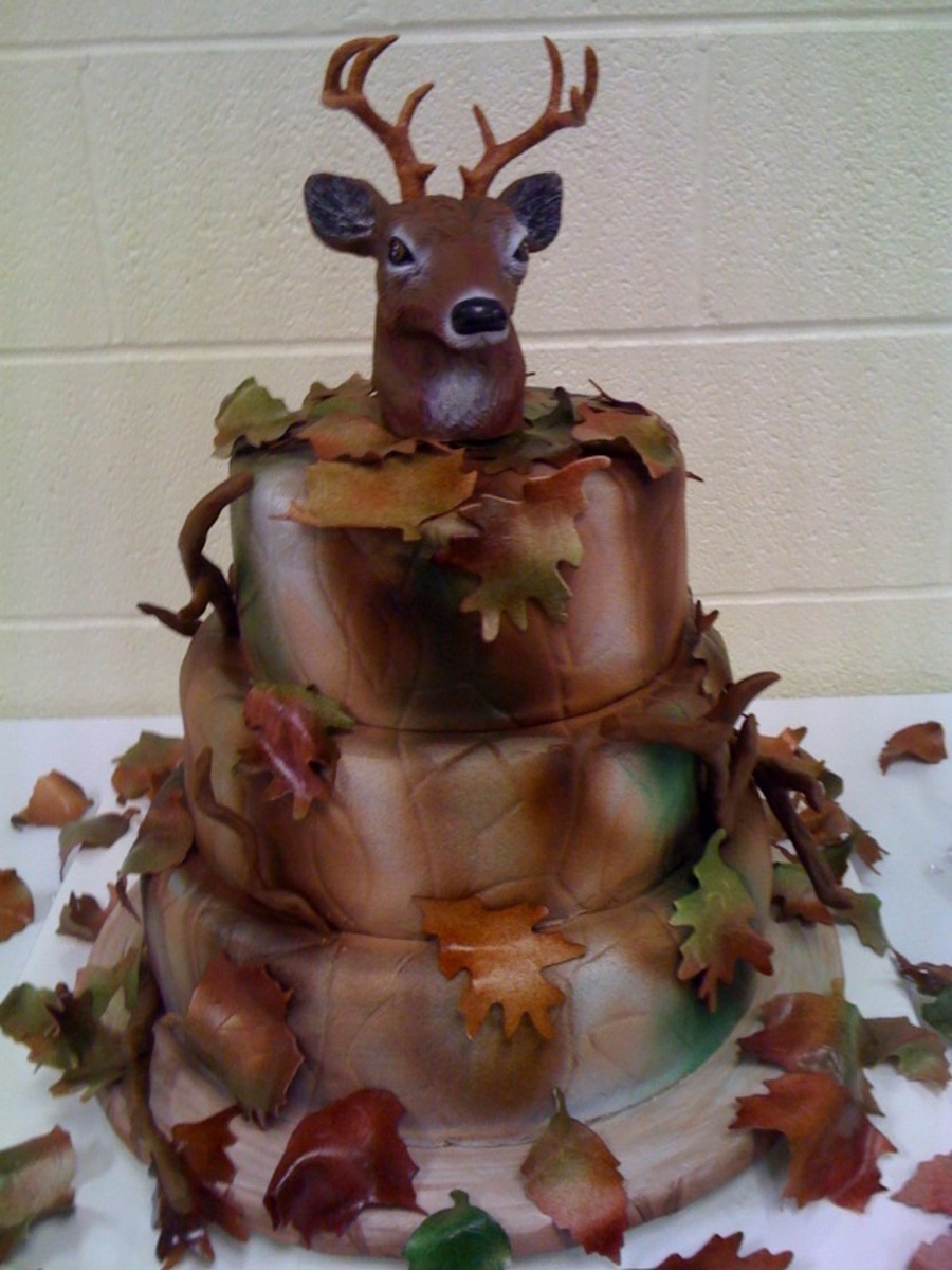 Deer Hunter / Camo Groom's Cake - CakeCentral.com