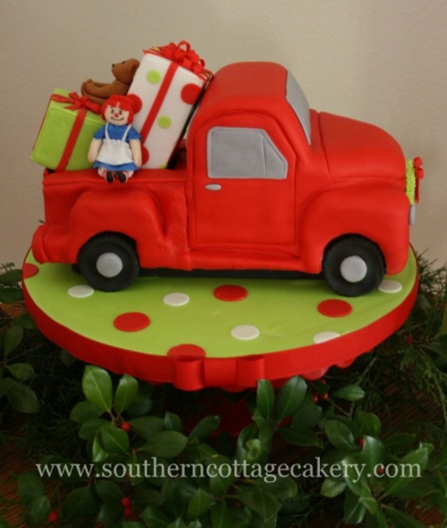 Santa's Vintage Chevy - CakeCentral.com