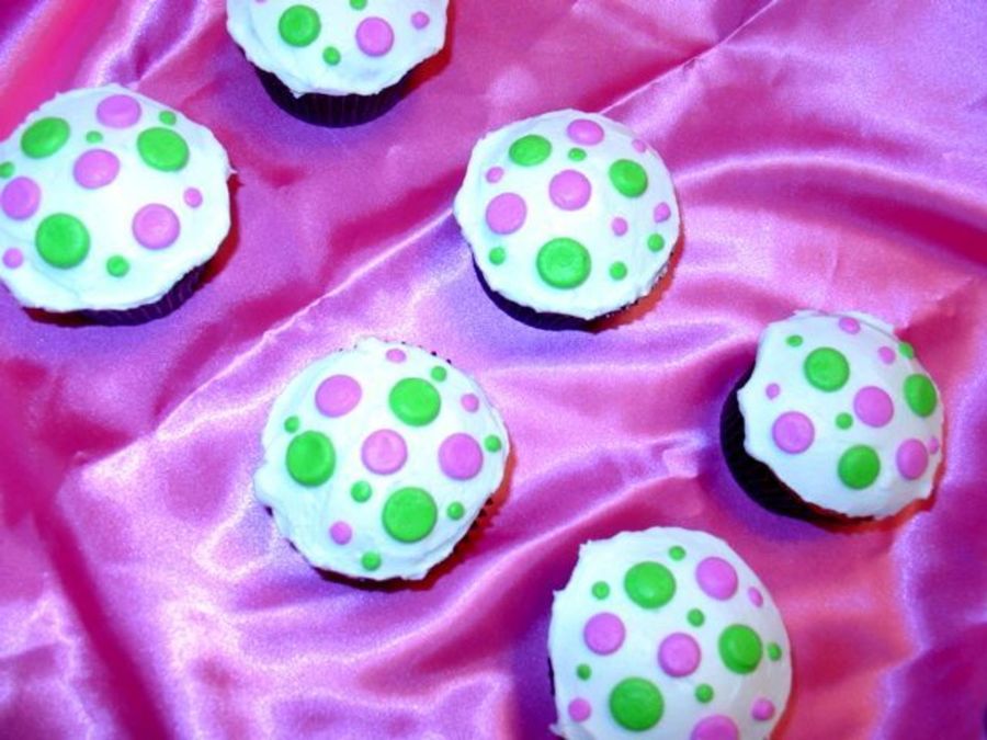 Polka_Dots.jpg - CakeCentral.com