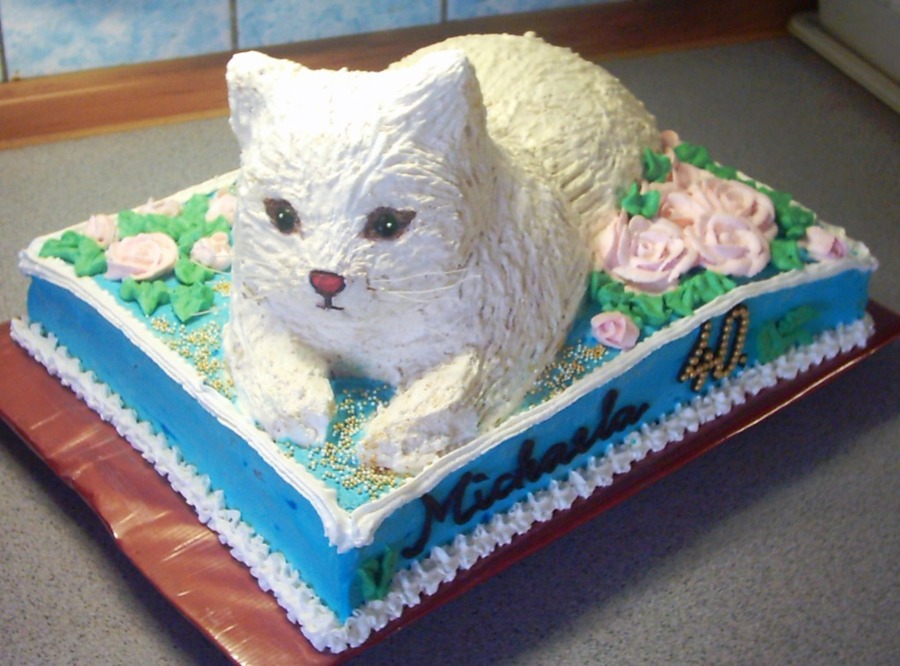 Kitten - CakeCentral.com