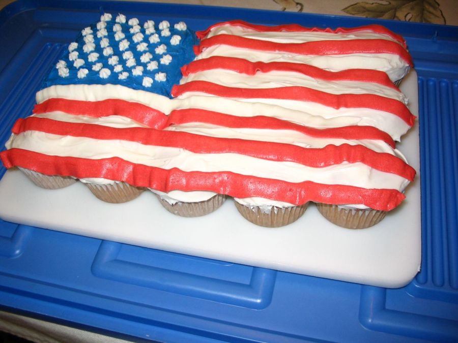 Flag Cupcake Cake - CakeCentral.com