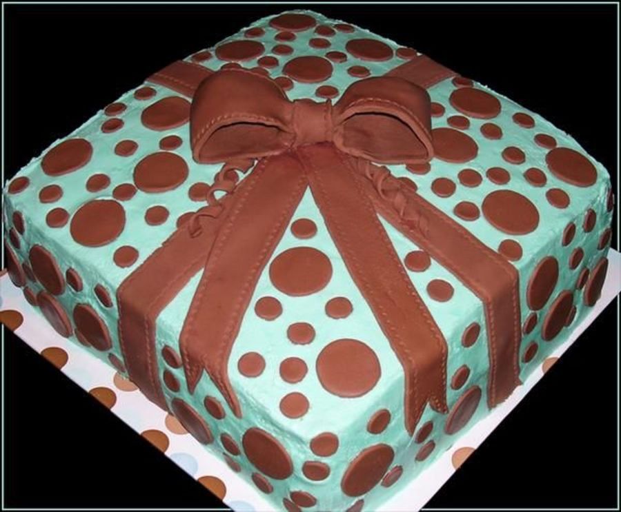 Present Cake - CakeCentral.com