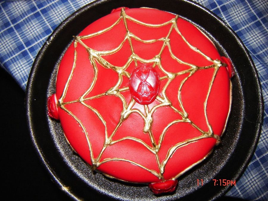 Spiderman's Web - CakeCentral.com