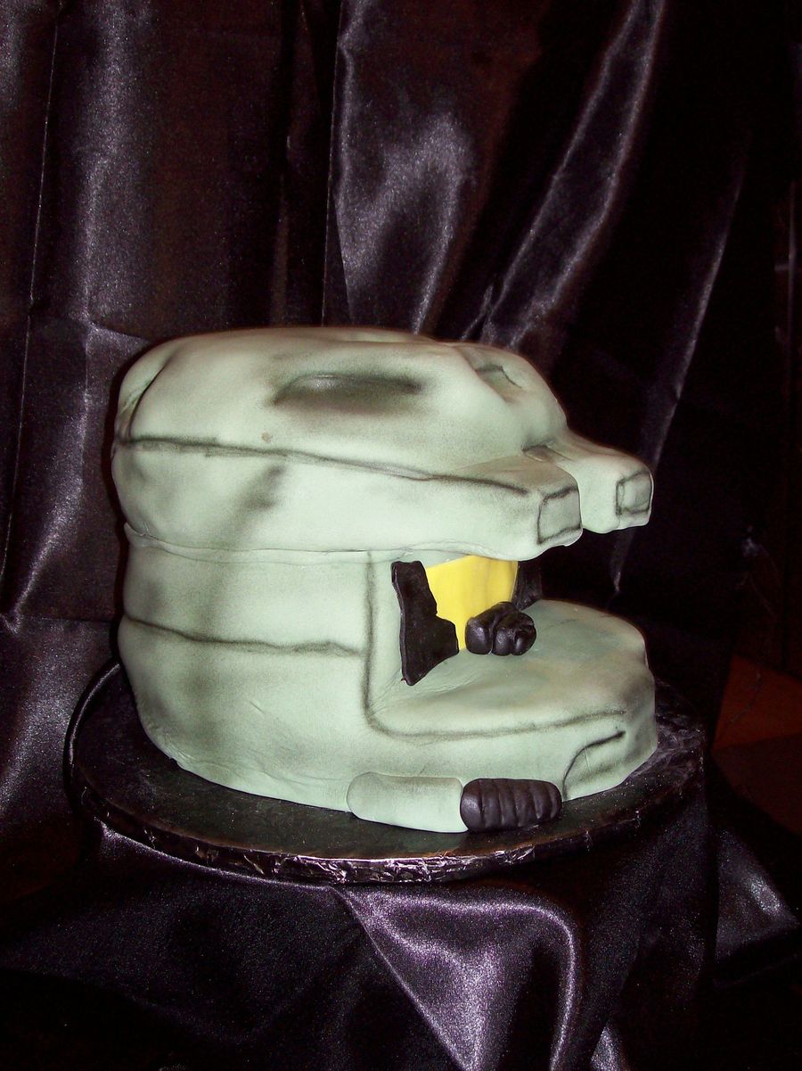 Halo Master Chief Helmet - CakeCentral.com