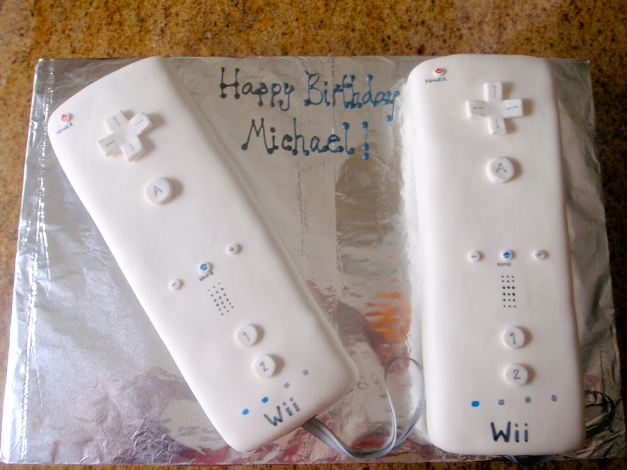 Wii Remote Cakes - CakeCentral.com