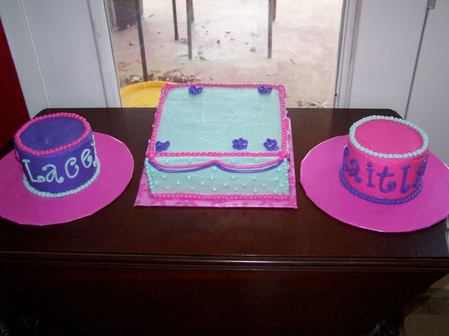 Twins 1St Birthday - CakeCentral.com