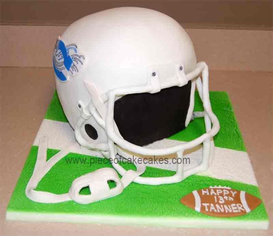 Comet's Helmet - CakeCentral.com