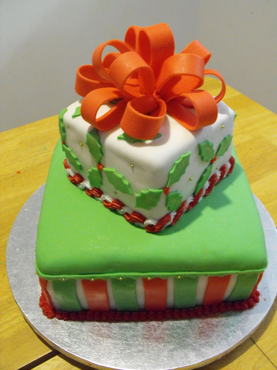 Christmas Gift Box Cake - CakeCentral.com