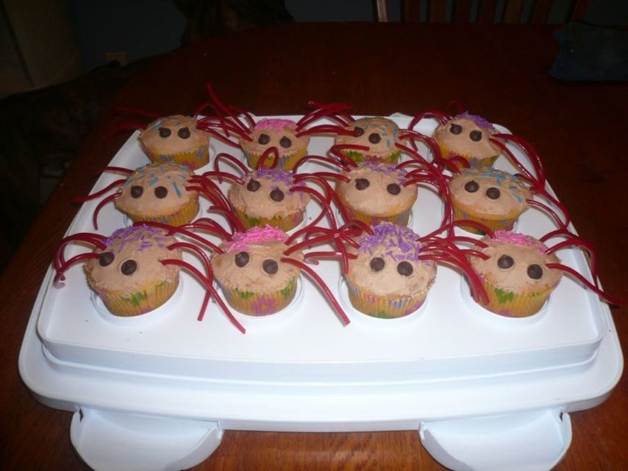 Spider Cupcakes - CakeCentral.com