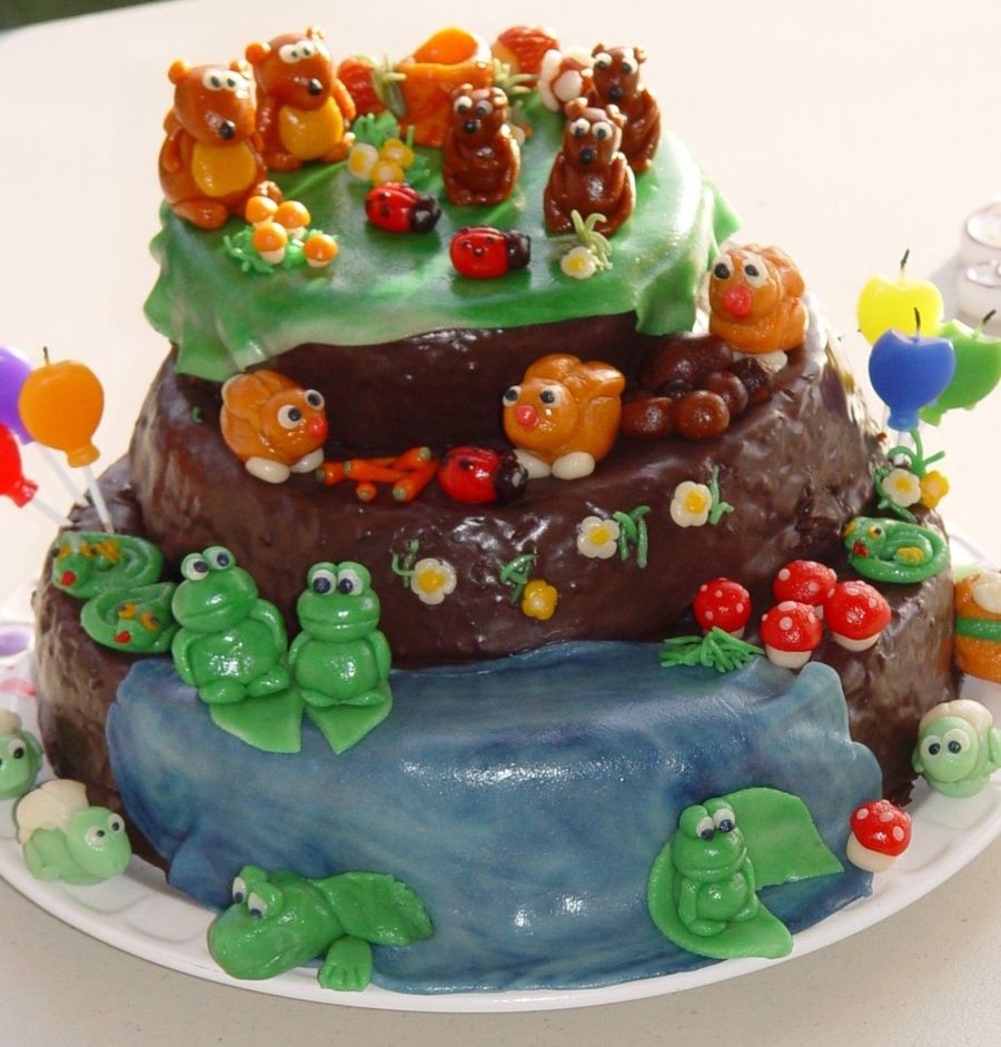 Wild Life Birthday Cake - CakeCentral.com