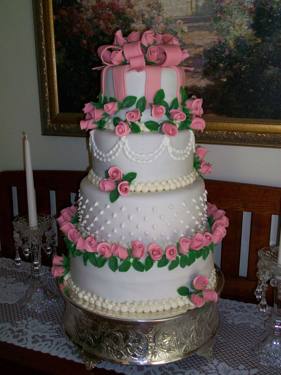 Rose Buds - CakeCentral.com