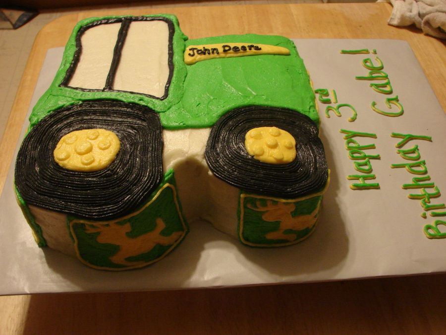 John Deere Tractor - CakeCentral.com