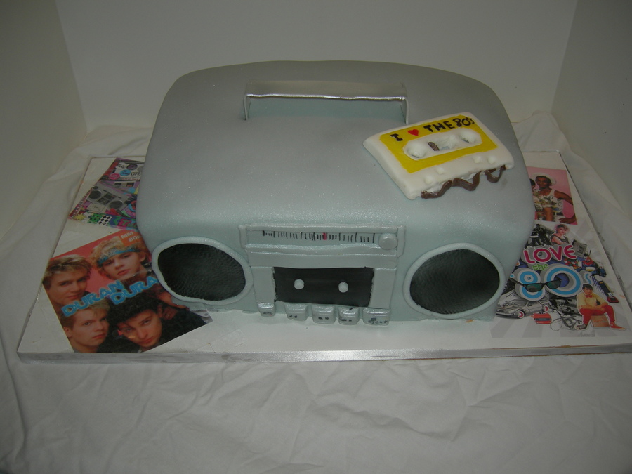 Boombox Cake - CakeCentral.com