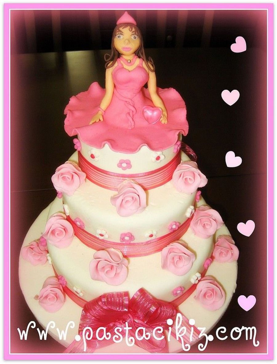 Pembe_Kalp_Pasta_1222.jpg - CakeCentral.com