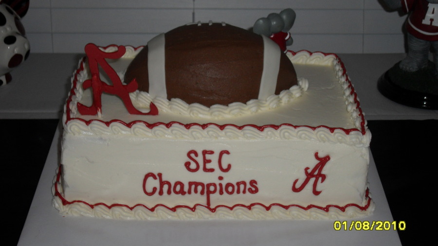 Alabama Crimson Tide National Championship Birthday Cake - CakeCentral.com