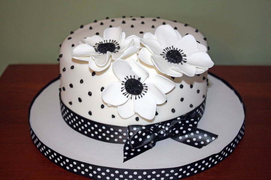 Anemone Birthday Cake - CakeCentral.com