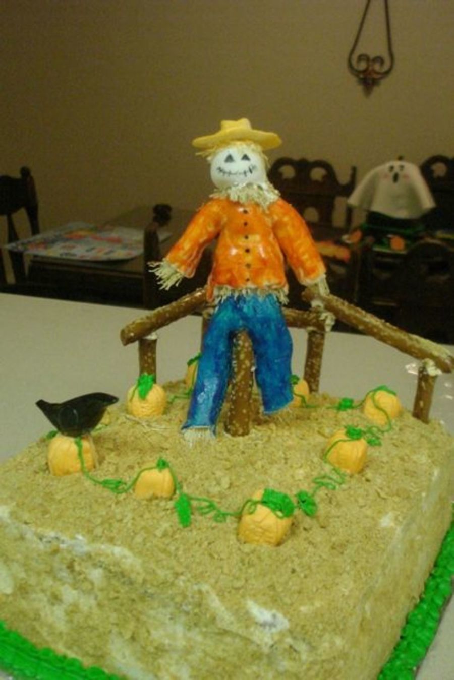 Scarecrow With The Crow - CakeCentral.com