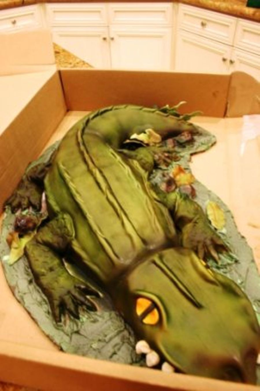 Alligator Cake - CakeCentral.com