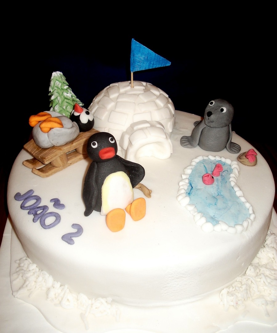 Pingu - CakeCentral.com