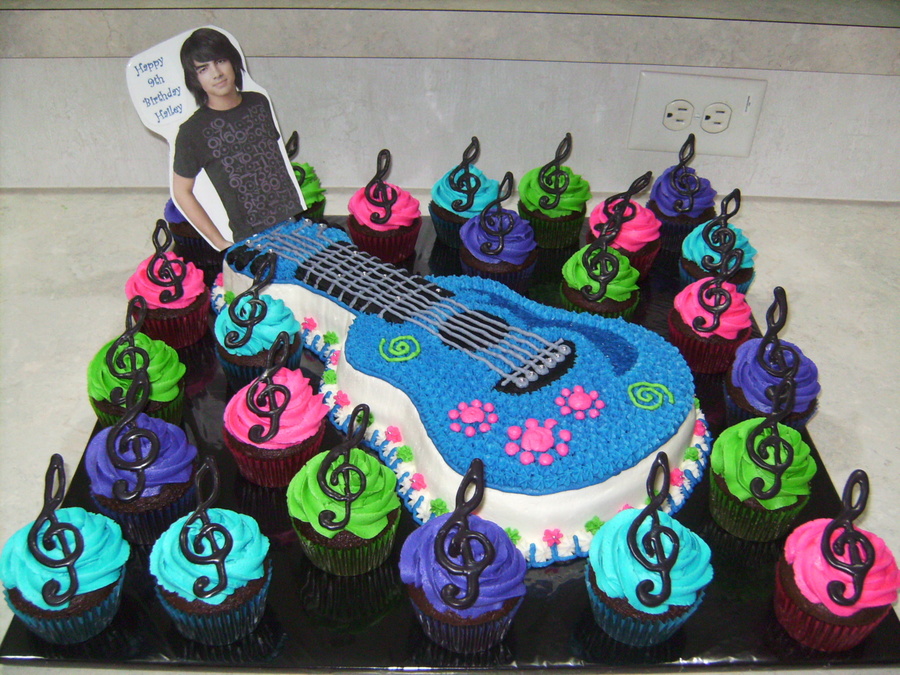 Jonas Brothers Cake - CakeCentral.com