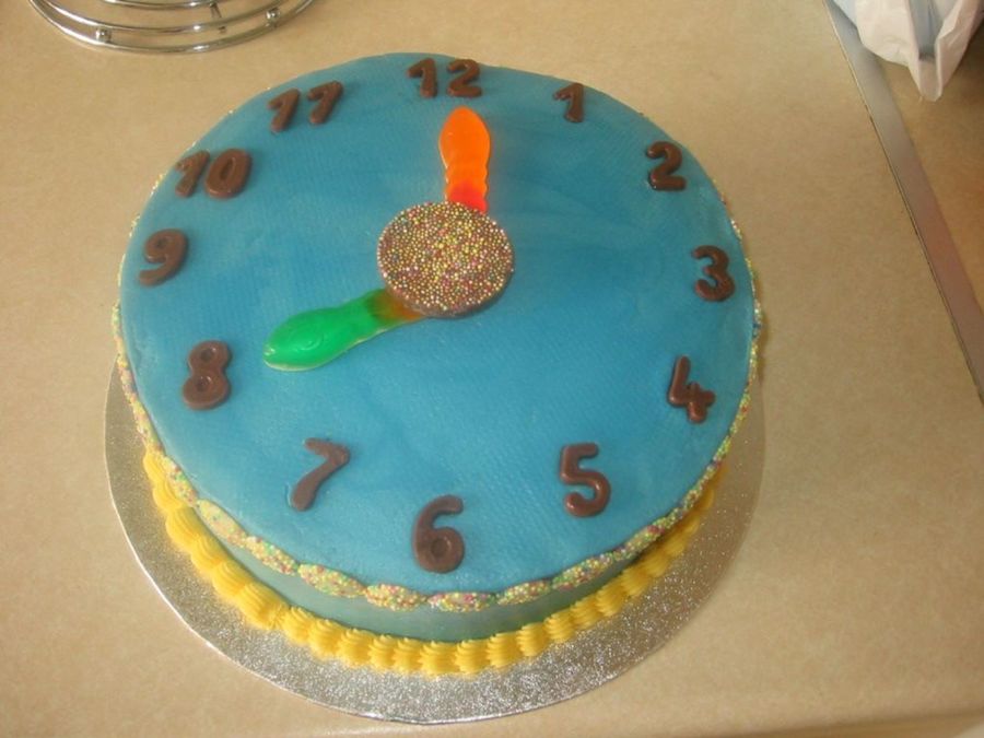 Clock Cake - CakeCentral.com