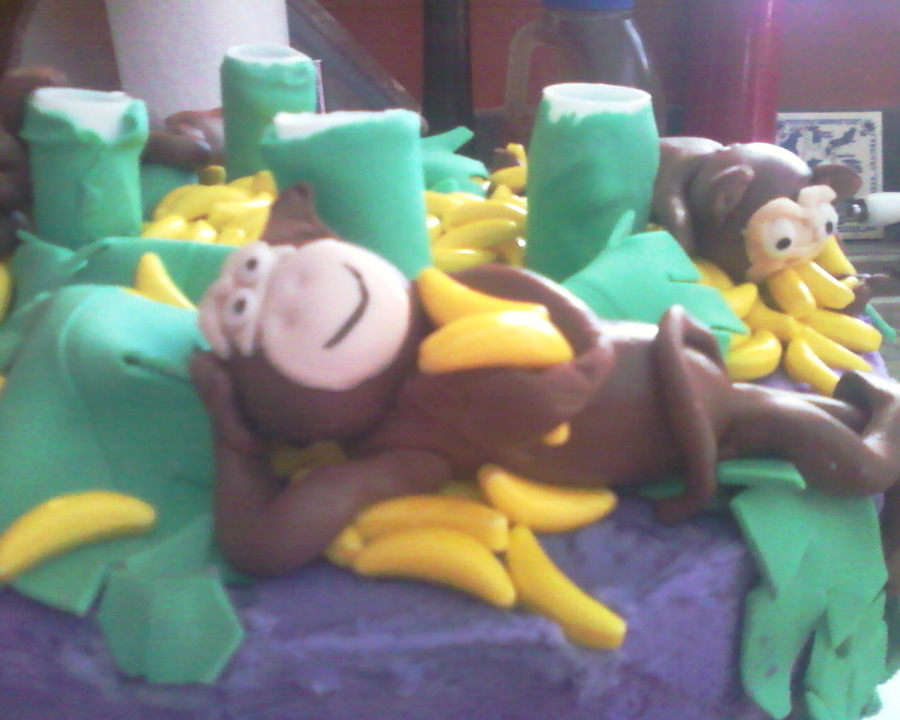 Purple Monkey Cake - CakeCentral.com