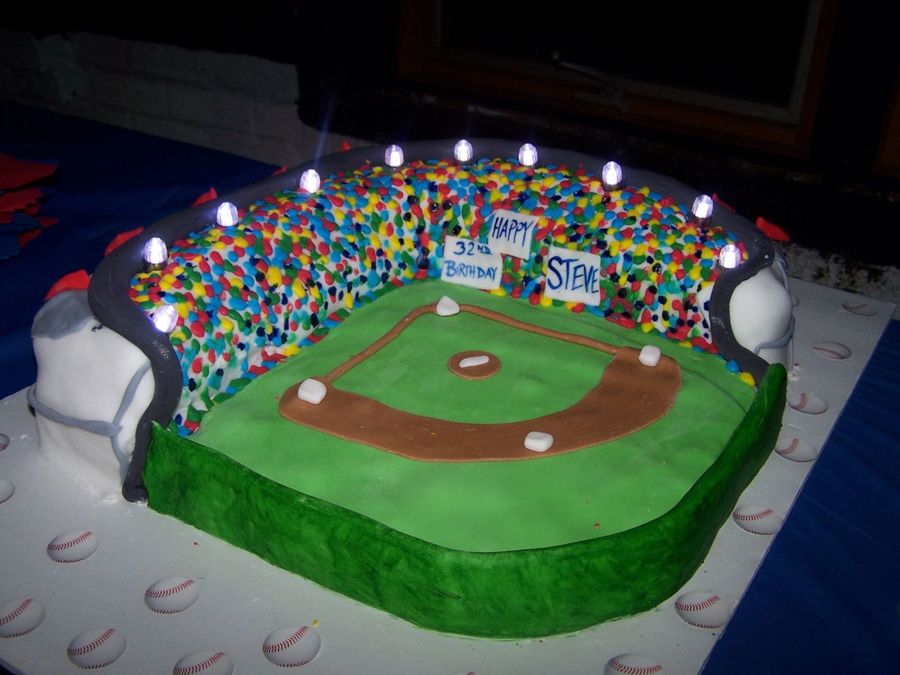 Wrigley Field - CakeCentral.com